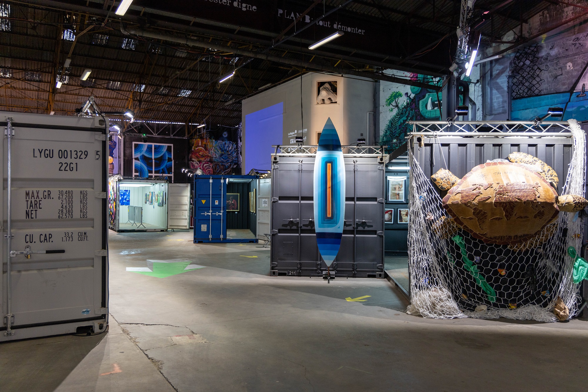 Scénographie avec des containers - CAPSA Container