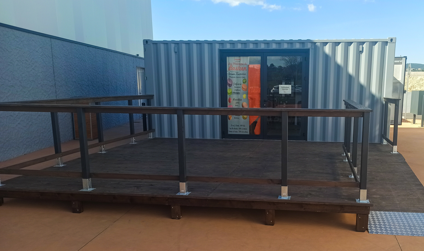 Magasin en containers - CAPSA Container