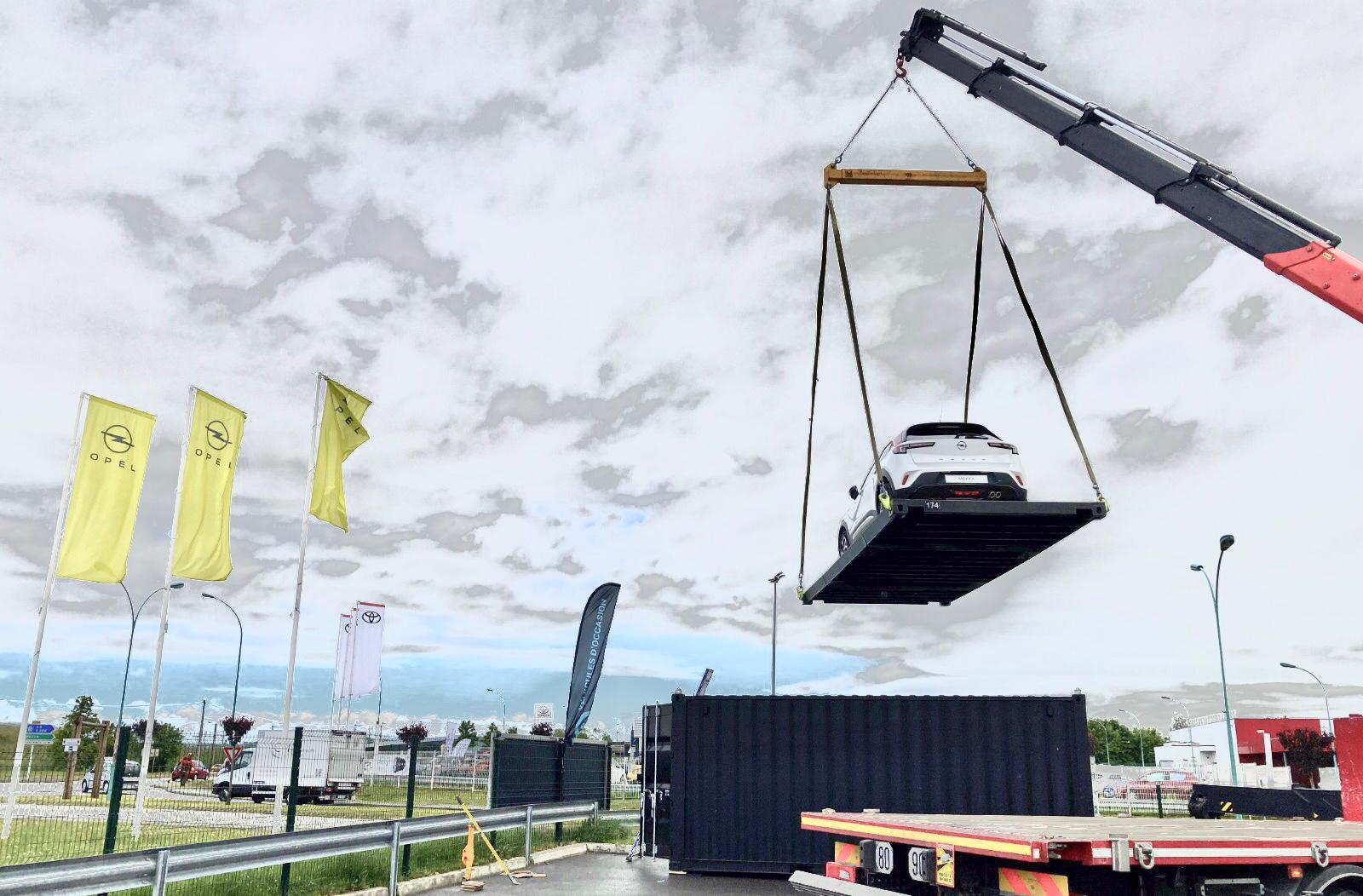 Opel - Scénographie en container - CAPSA Container