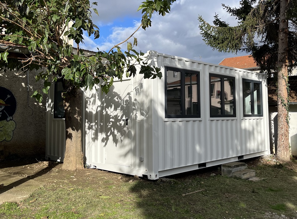 Conteneurs aménagés en atelier - CAPSA Container